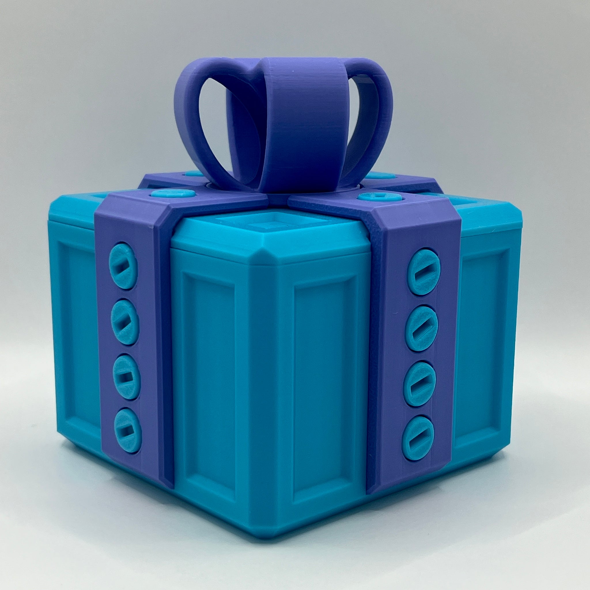 The Annoying Gift Box – Mad Maker